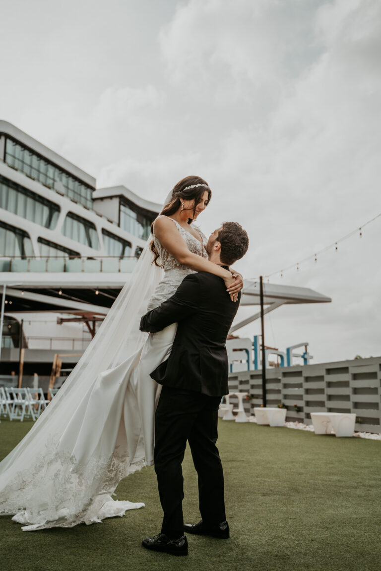 Hotel Aloft Ponce Magical Wedding - Nilka Gissell Photography